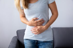 Dolore al basso ventre e fitte nel sedere AGGIORNATO 2025